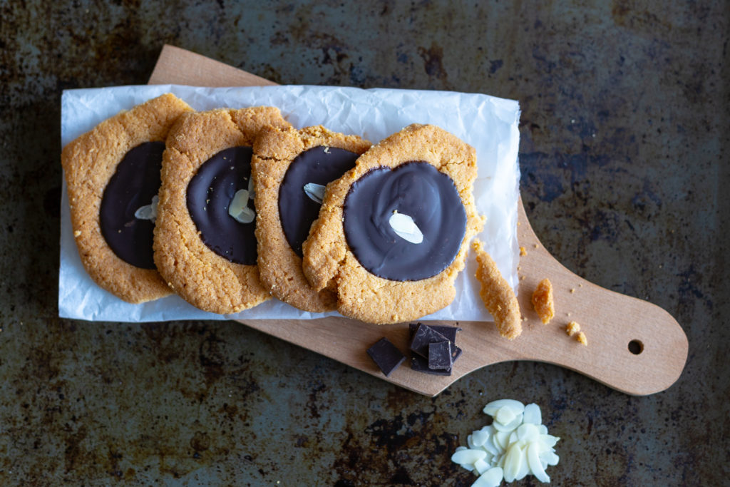 Amandelkoekjes met chocolade - Papa Bakt